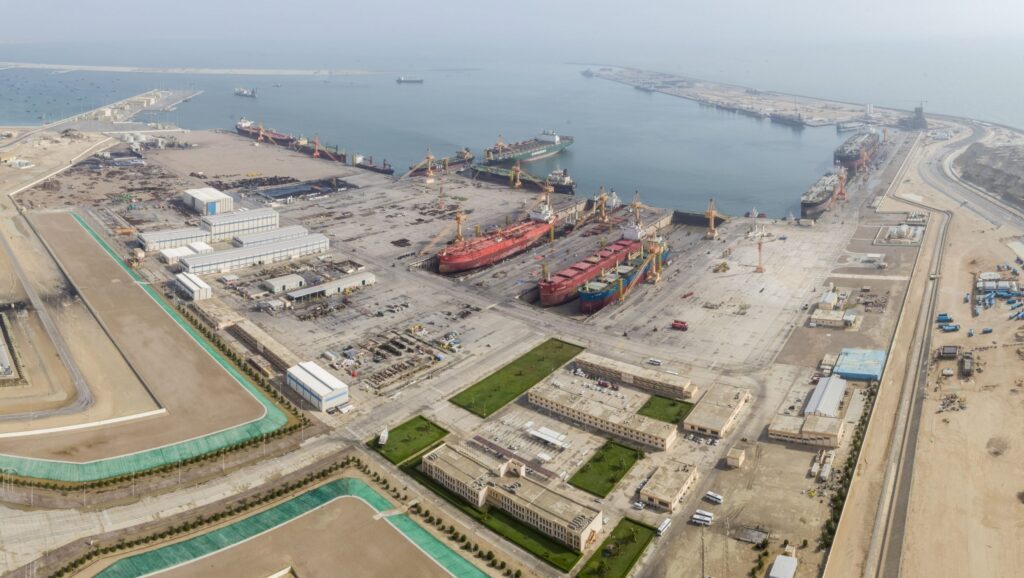 Invest in Top 4 Finest Port Facilities in Oman